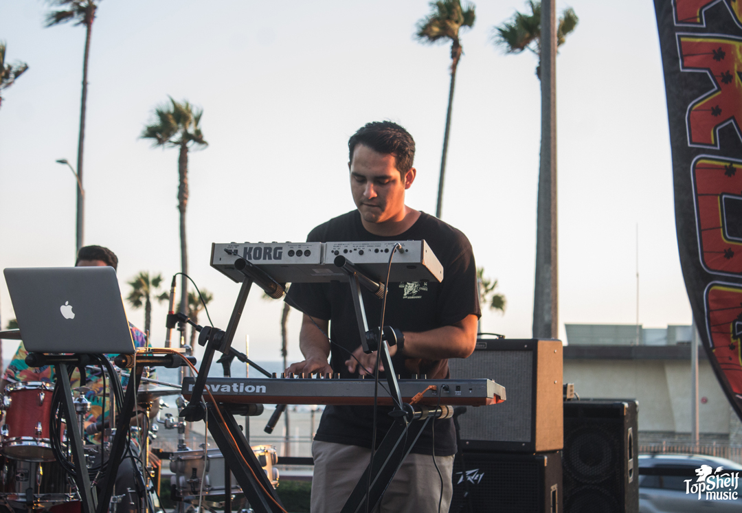 Bret Bollinger breaks stage at KROQ's Huntington Beach concert series ...