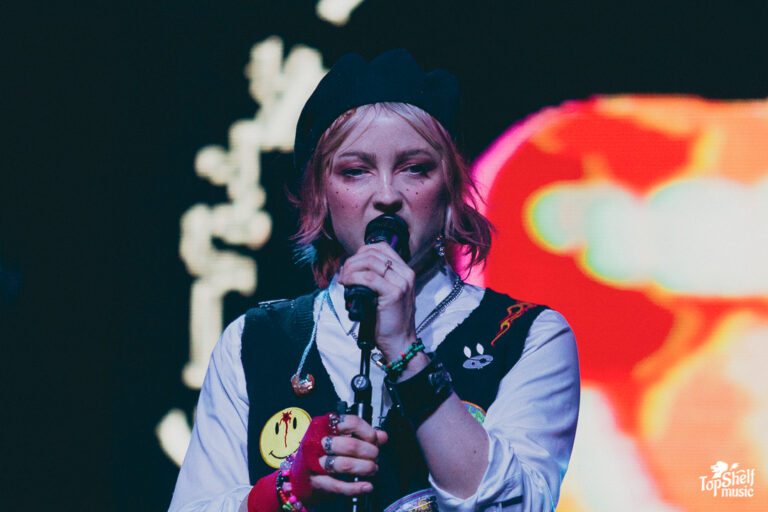 Lights & tiLLie take over St. Louis - Top Shelf Music