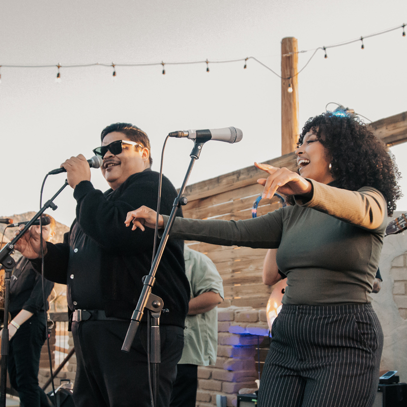 The Altons & Thee Sinseers play sunset sets in Pioneertown - Top Shelf ...
