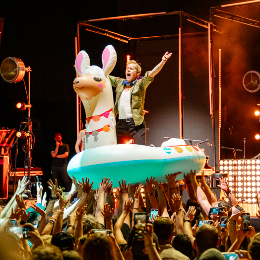 Jack's Mannequin floats above a sea of fans in St. Louis - Top Shelf Music